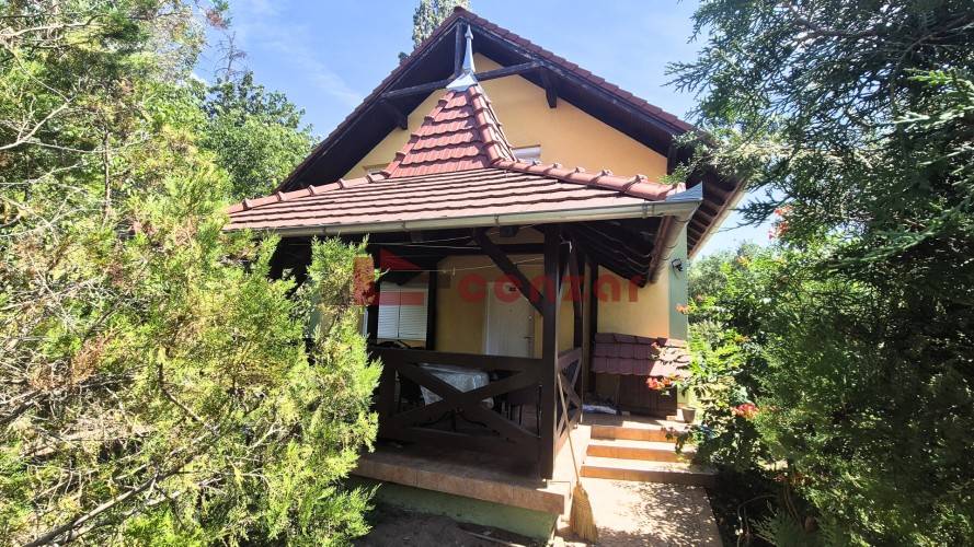 Samostalna porodična vila Jovana Mikića 265 x, Makova sedmica, Subotica