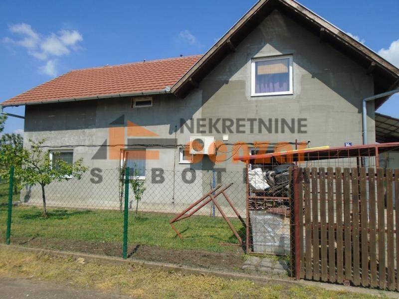 Samostalna porodična vila Bele Kuna 14a, Dudova šuma, Zorka, Subotica