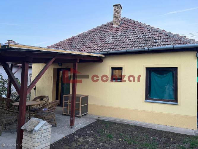 Samostalna porodična vila Ilidenska 30a, Aleksandrovo, Subotica