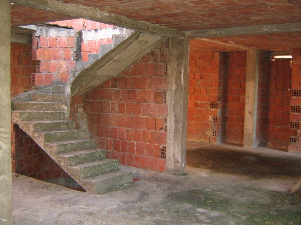 Samostalna porodična vila 480 m², u dobrom stanju, Jagodina
