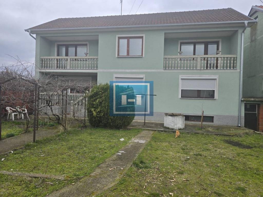 Samostalna porodična vila 177 m², u dobrom stanju, Bujanovac