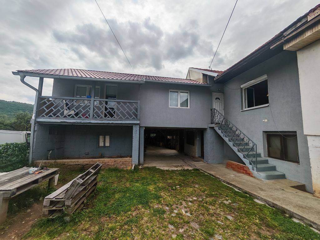 Samostalna porodična vila Trgoviska 30 A, Knjazevac