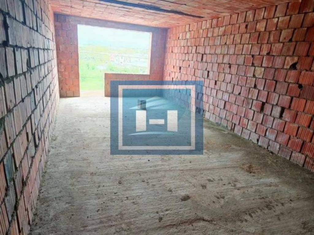 Samostalna porodična vila 80 m², u dobrom stanju, Paraćin