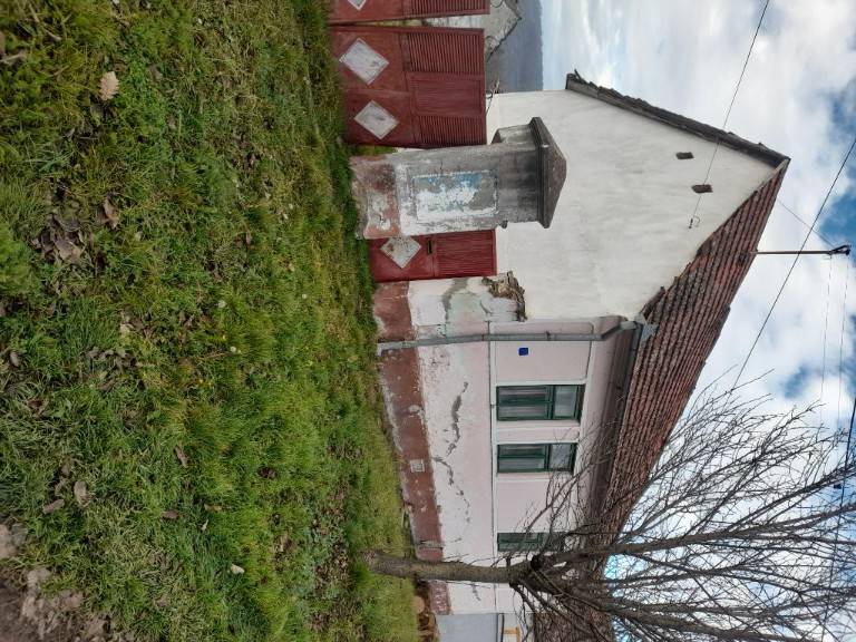 Samostalna porodična vila 70 m², odlično stanje, Vrdnik, Irig