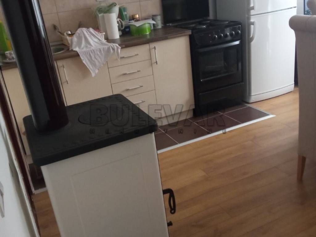 Samostalna porodična vila Crnogorska, Kragujevac