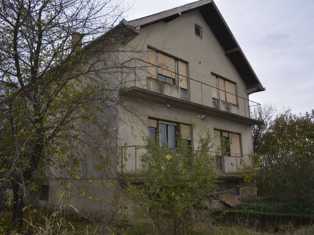 Samostalna porodična kuća 114 m², Centar 1, Subotica