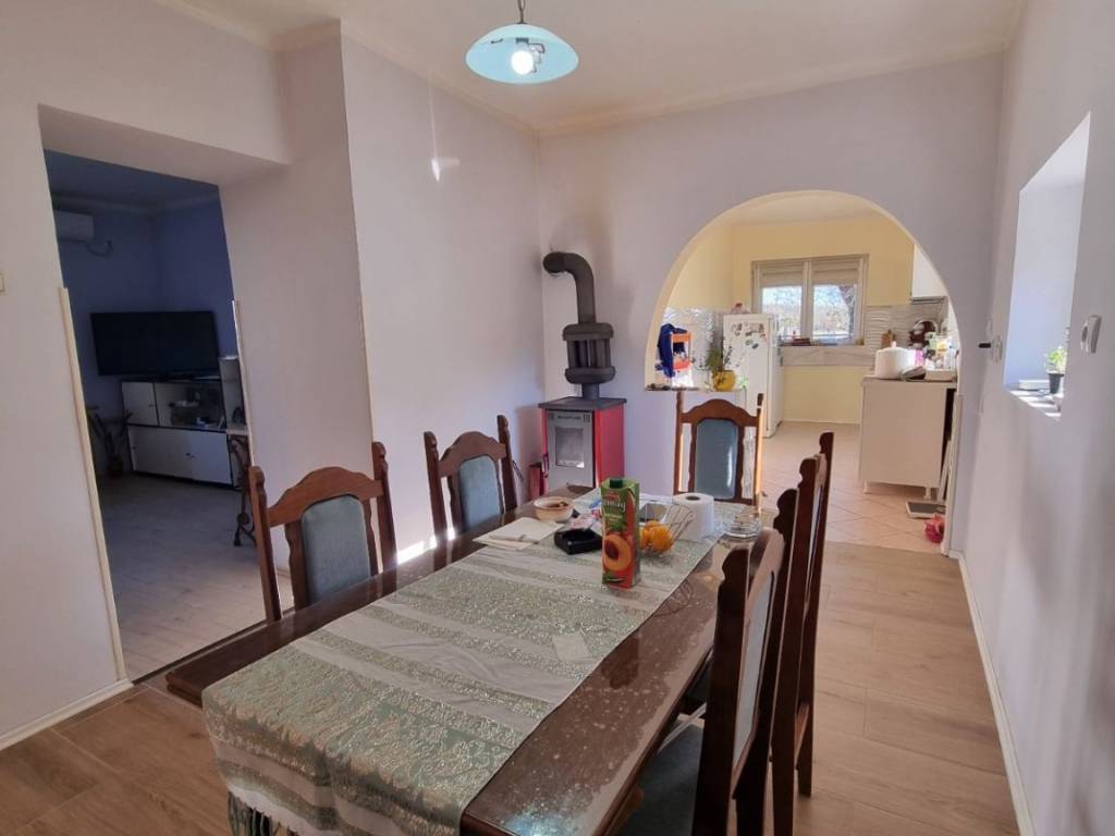 Samostalna porodična kuća 128 m², Centar 1, Subotica