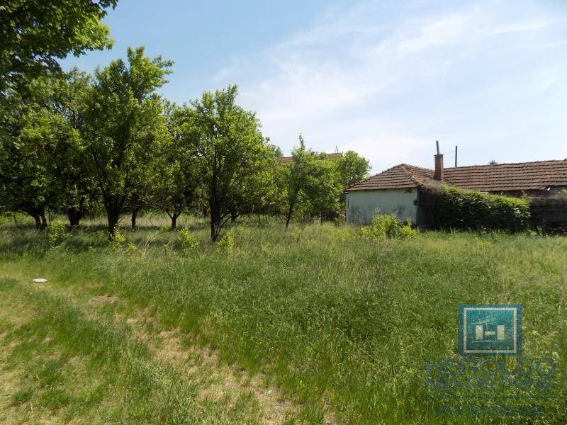 Samostalna porodična vila 53 m², u dobrom stanju, Ćuprija