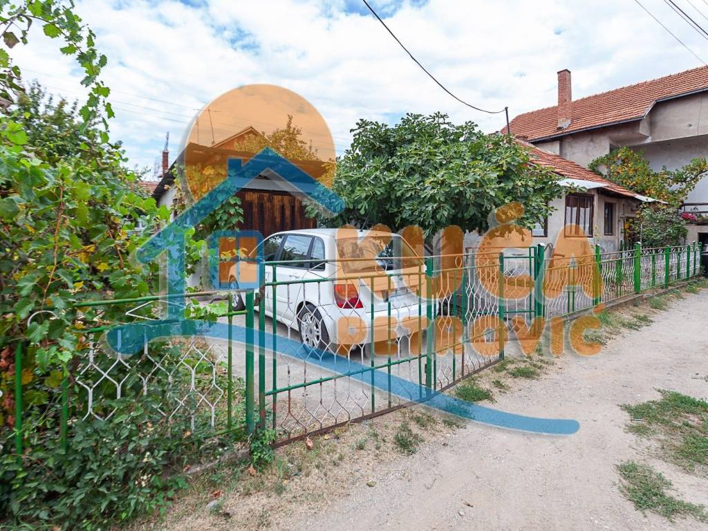 Samostalna porodična vila Carigradska, Niš