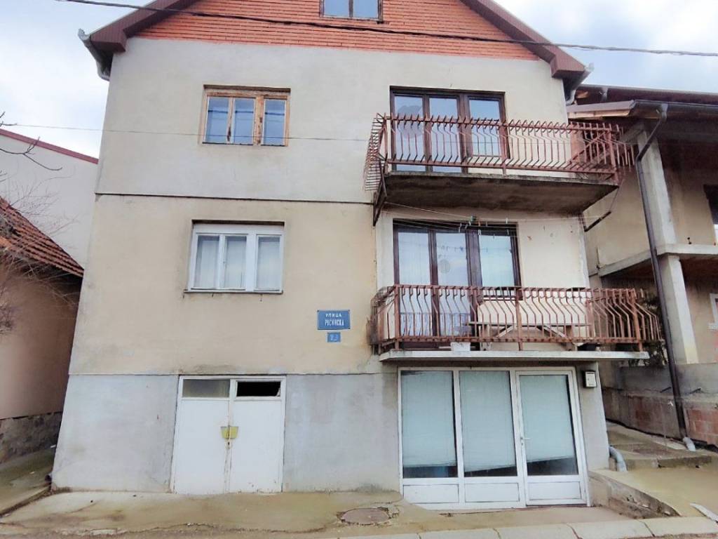 Samostalna porodična kuća 88 m², Prokuplje