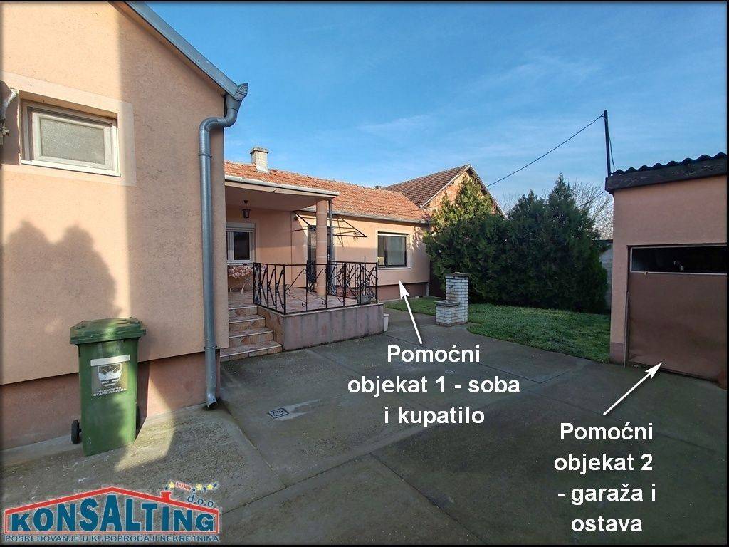 Samostalna porodična vila 154 m², odlično stanje, Centar, Stara Pazova
