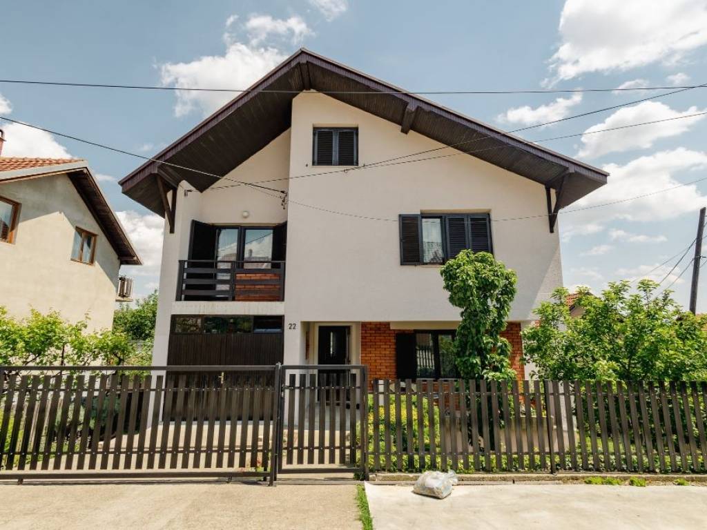 Samostalna porodična vila Tice Milovanovica 22, Valjevo - Divčibare