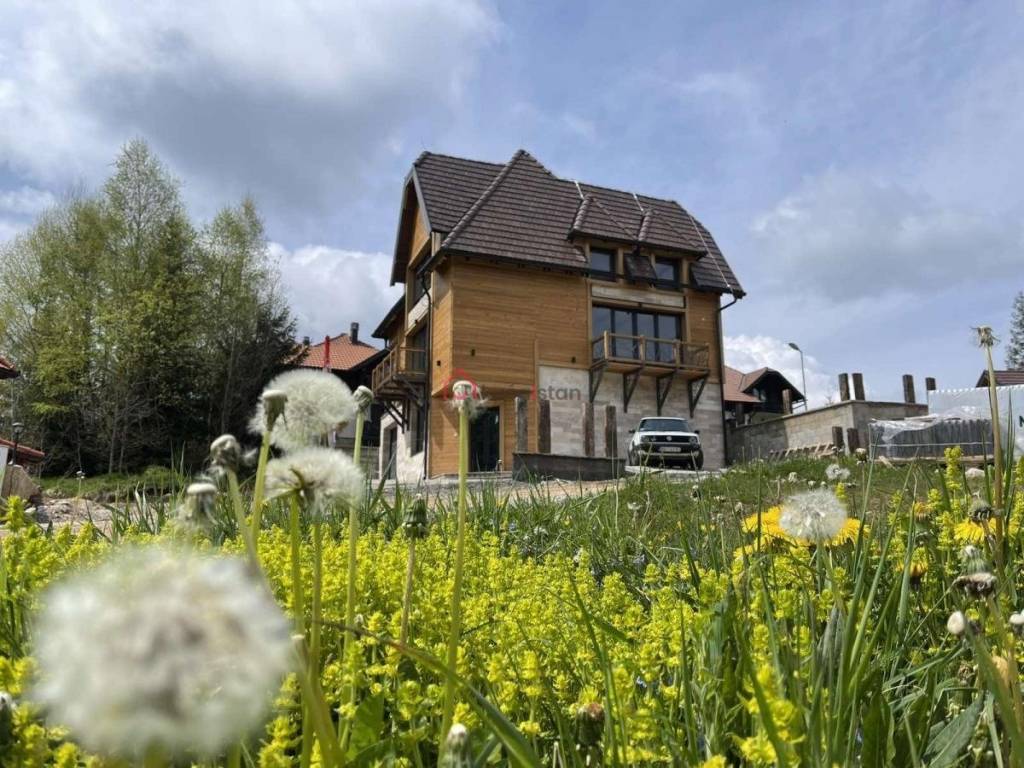 Samostalna porodična vila 141 m², novo, Bajina Bašta
