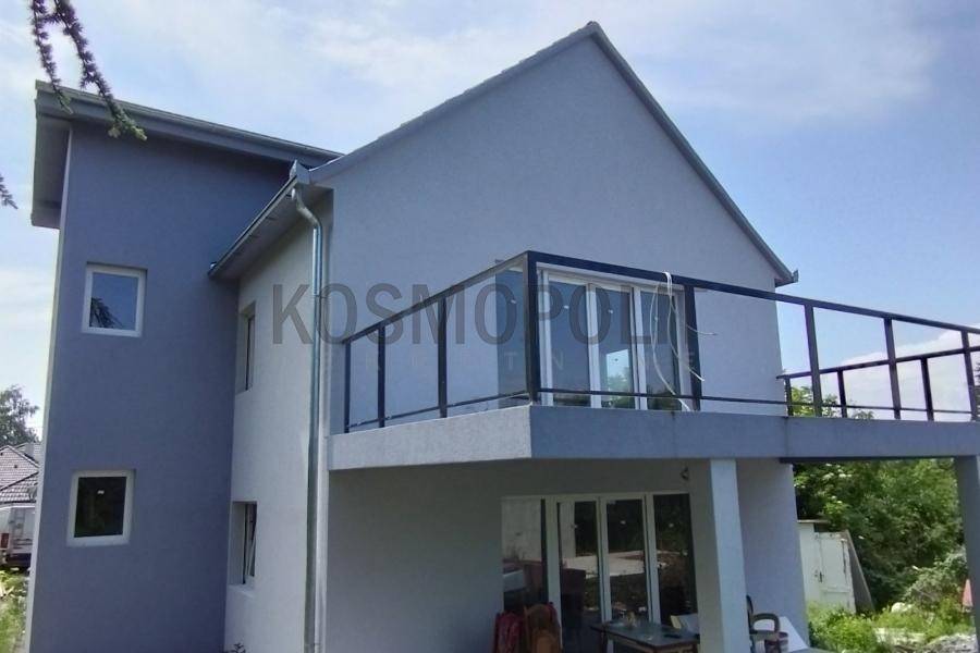 Samostalna porodična vila Skendera Kulenovića, Novi Banovci, Stara Pazova