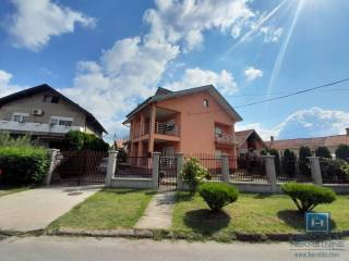 Samostalna porodična vila 180 m², Ćuprija