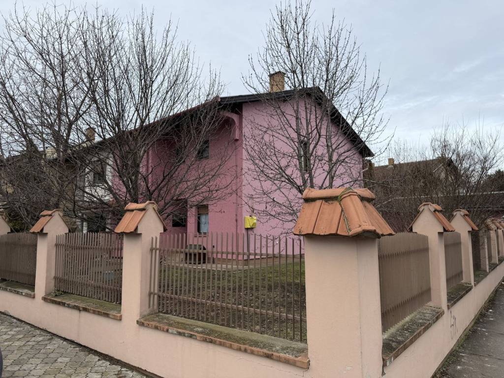 Samostalna porodična kuća 160 m², Centar 1, Subotica