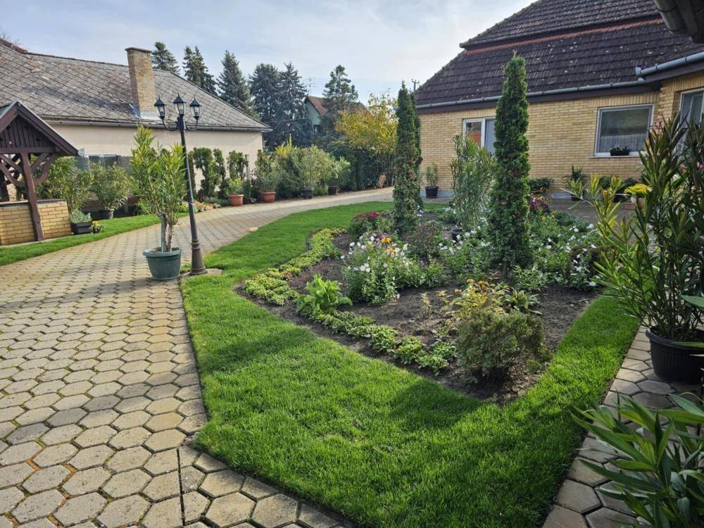 Samostalna porodična kuća 142 m², odlično stanje, Centar 1, Subotica