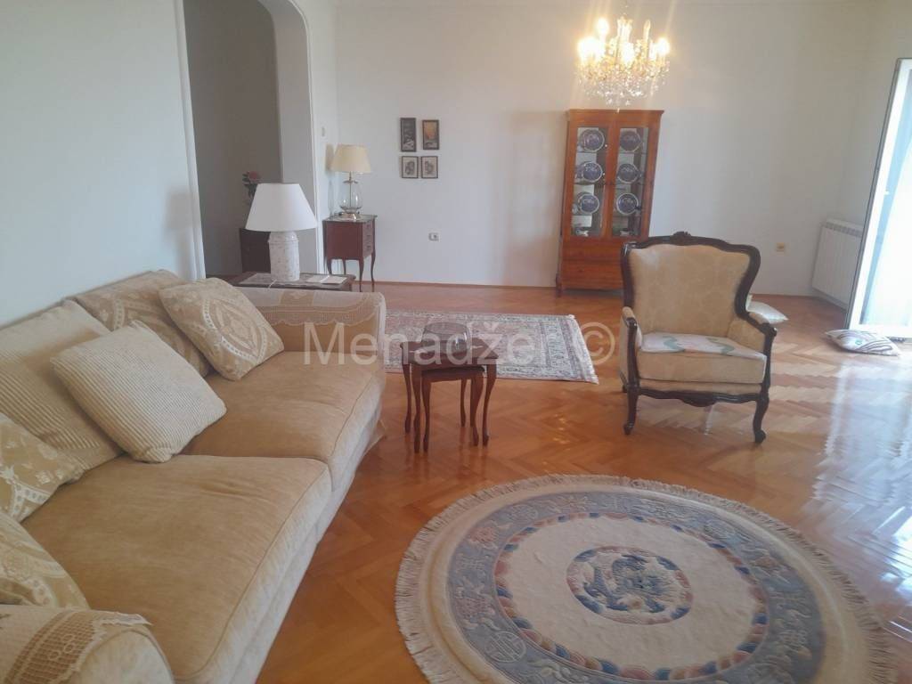 Samostalna porodična vila Dragana Lukića, Višnjica - Slanci, Beograd
