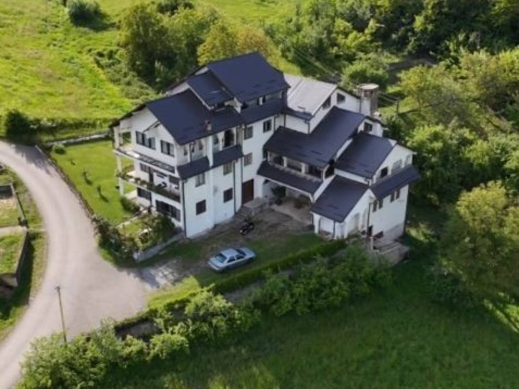 Samostalna porodična vila 1000 m², Krupanj