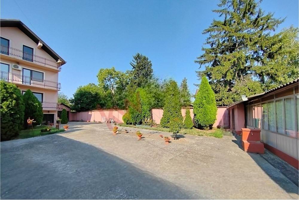 Samostalna porodična vila Ritska, Pančevo
