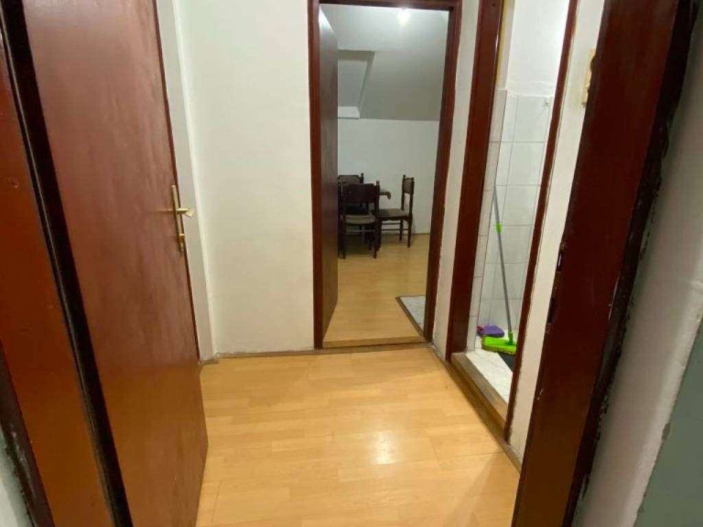 Dvosobni stan Nema ulice, Duvanište - Trošarina - Merkator, Niš