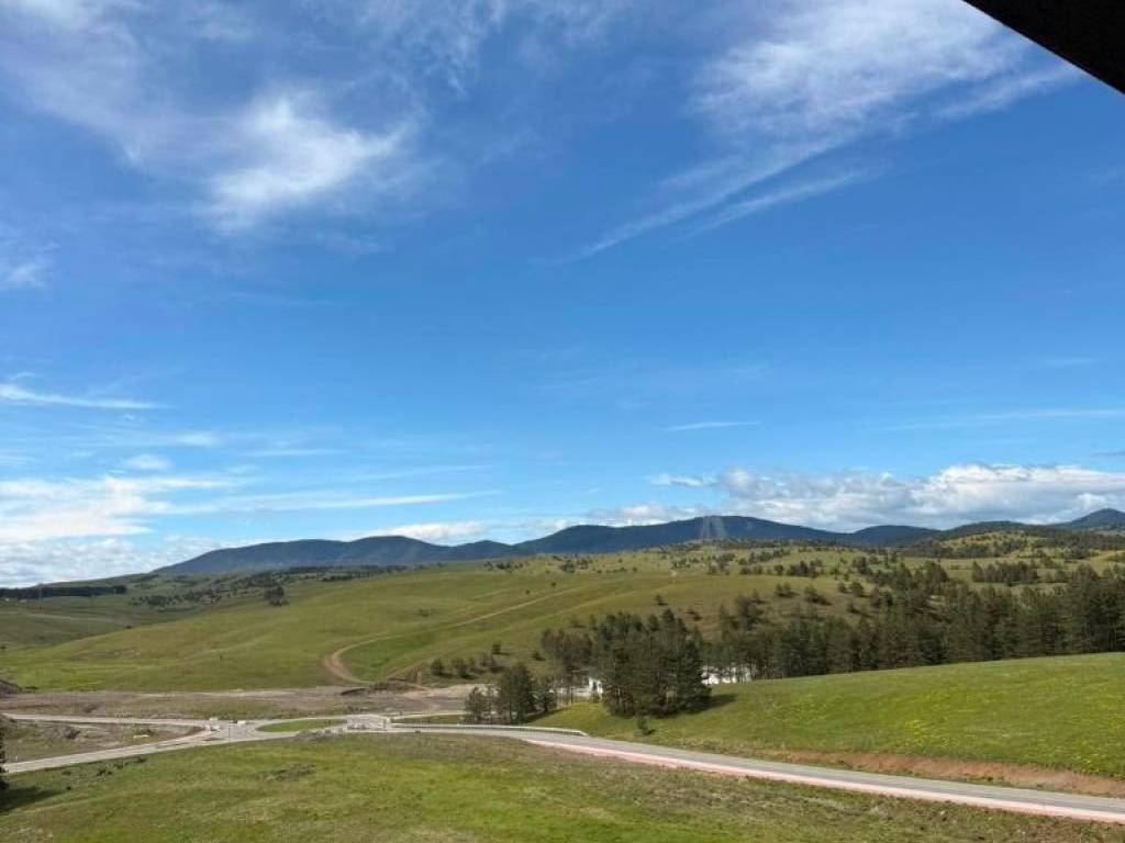 Dvosobni stan odlično stanje, četvrti sprat, Zlatibor, Čajetina