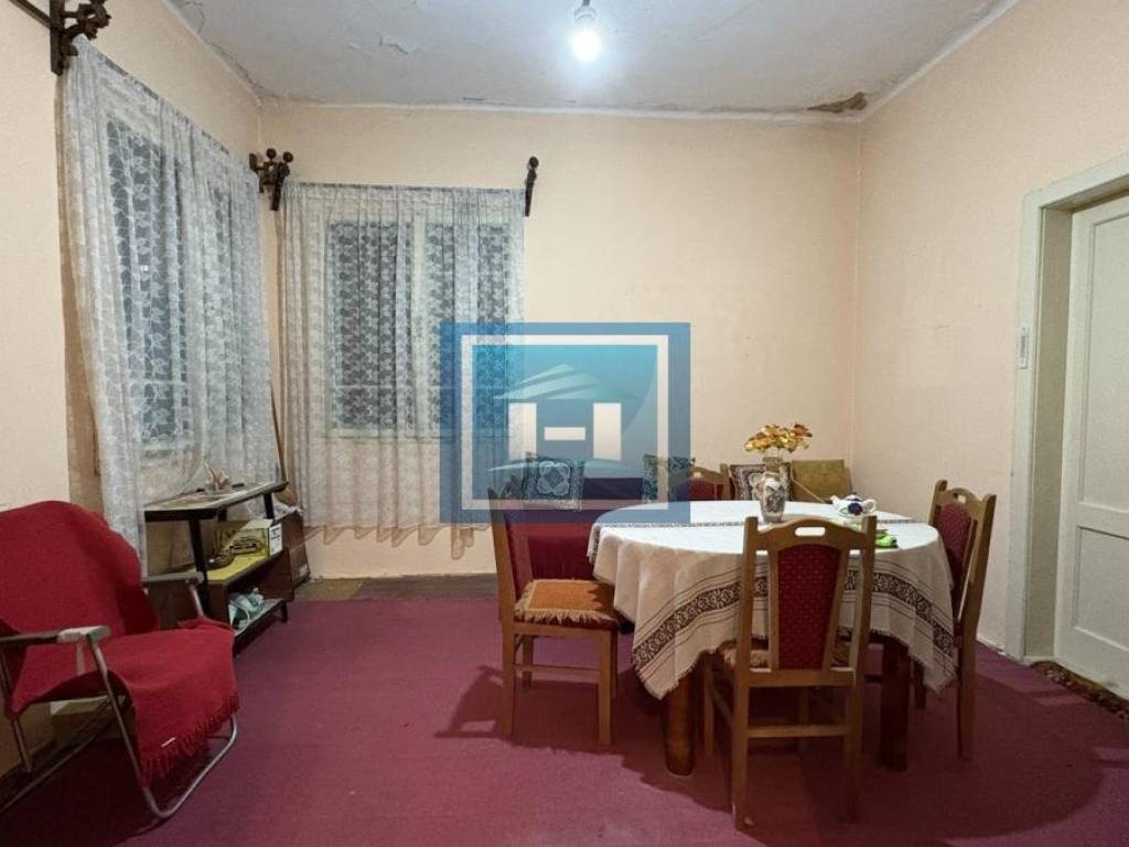 Jednosoban stan u dobrom stanju, prvi sprat, Jagodina