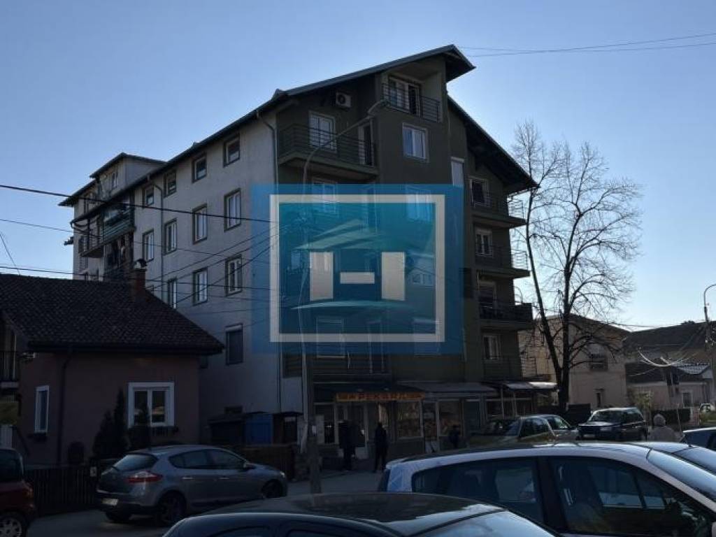 Jednosoban stan u dobrom stanju, peti sprat, Jagodina