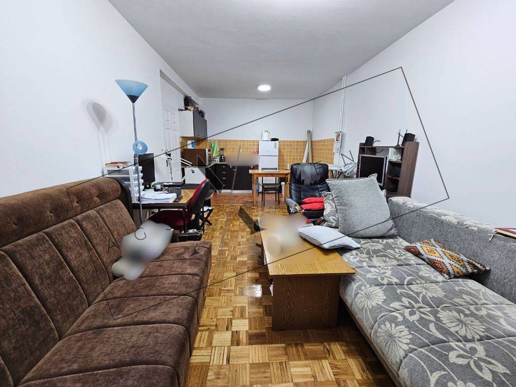 Dvosobni stan 48 m², Centar, Kraljevo