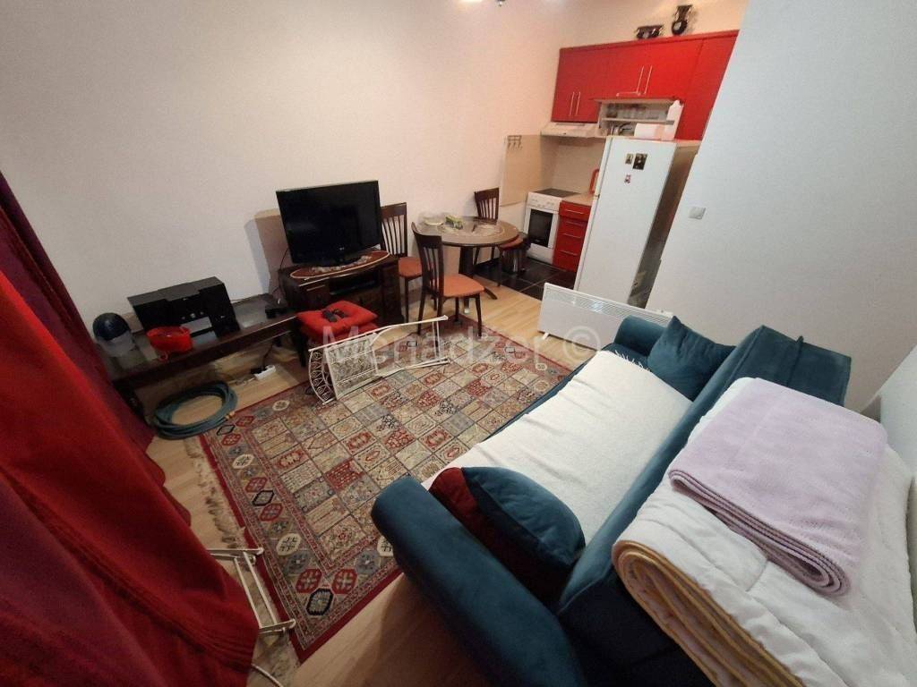 Dvosobni stan 50 m², Resnik - Kijevo, Beograd