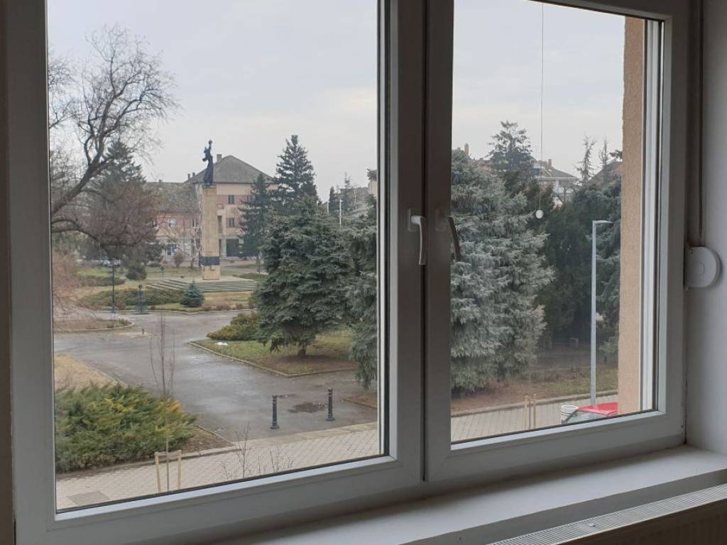 Dvosobni stan Svetog Save 1, Istok