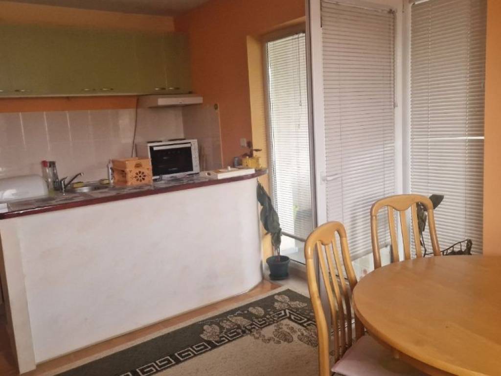 Stan u dobrom stanju, drugi sprat, Sunčani breg, Vrnjačka Banja