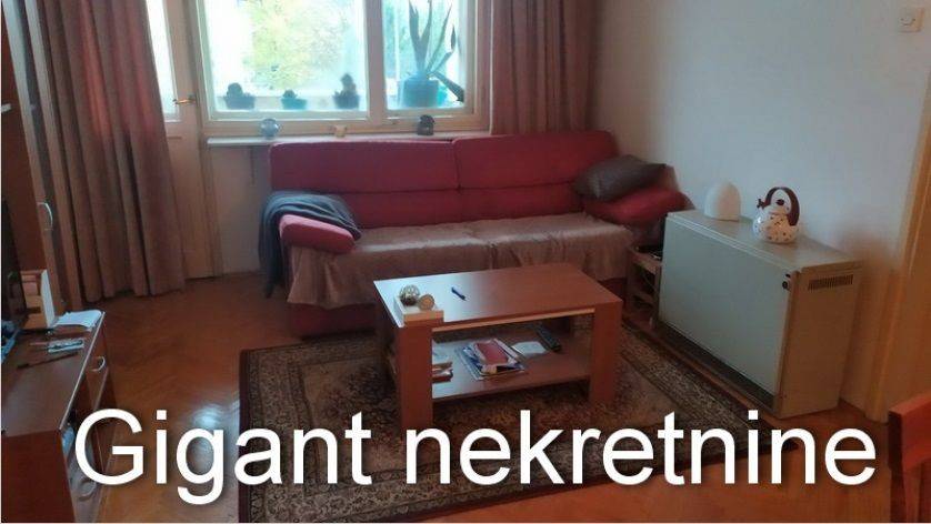 Trosobni stan u dobrom stanju, četvrti sprat, Bulevar Nemanjića - Dom zdravlja - Bulevar zona III, Niš