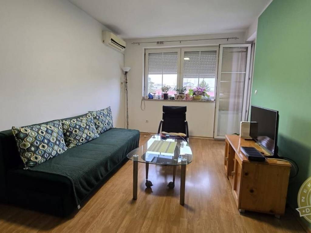 Dvosobni stan prvi sprat, Stari Telep, Novi Sad