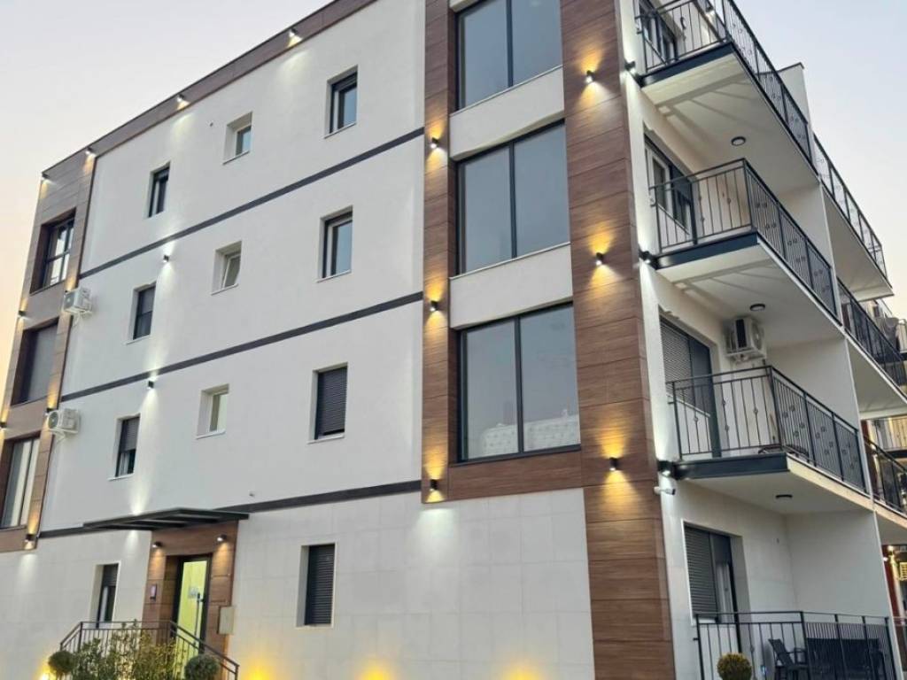 Dvosobni stan Oplenačka 24, Surčin Centar, Beograd