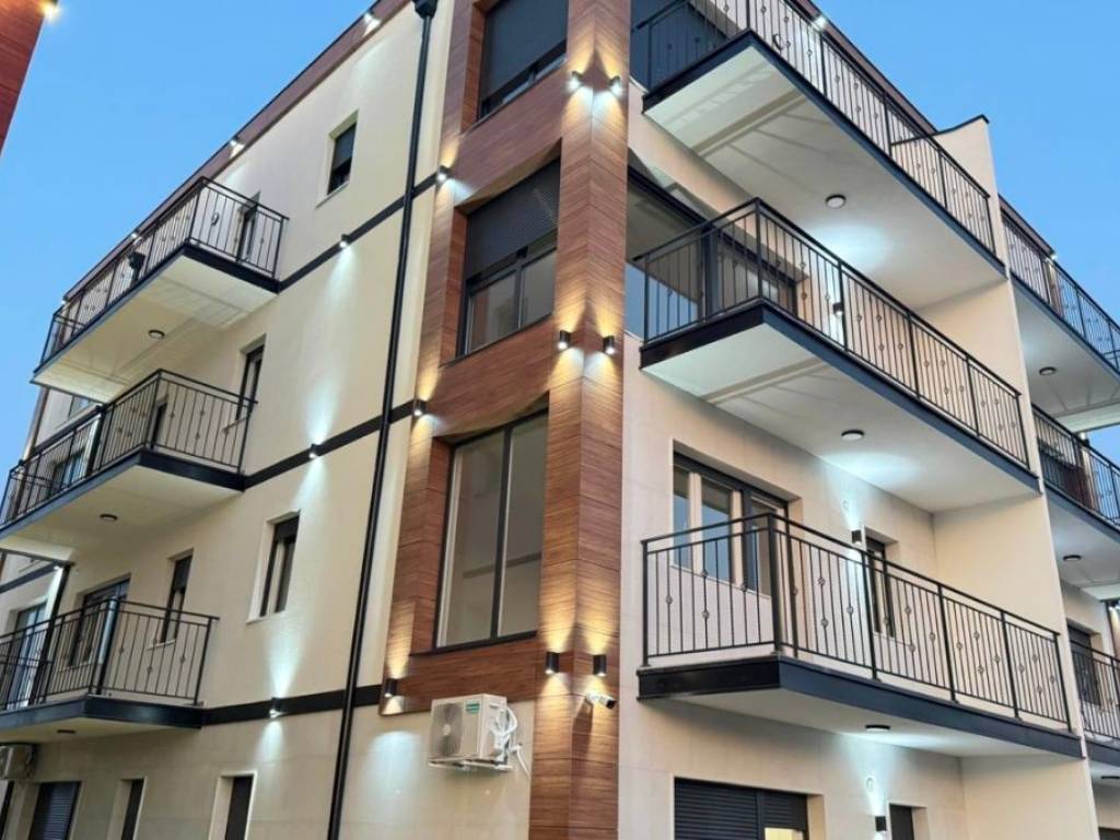 Dvosobni stan Oplenačka 24, Surčin Centar, Beograd