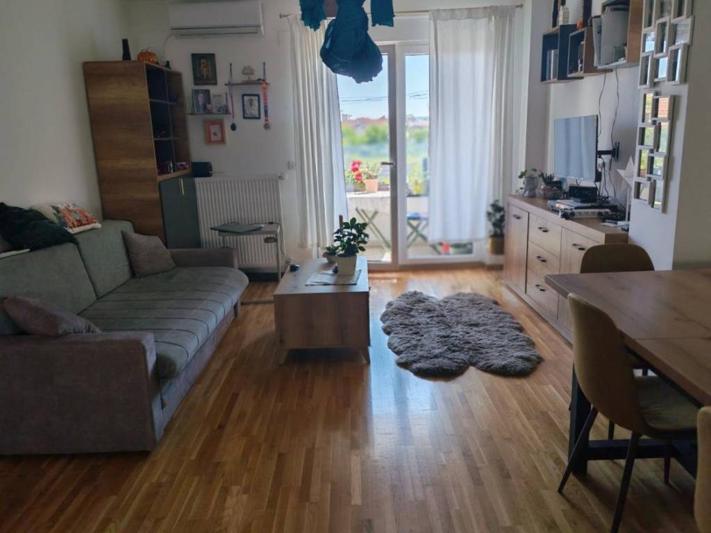 Dvosobni stan novo, prvi sprat, Adice, Novi Sad