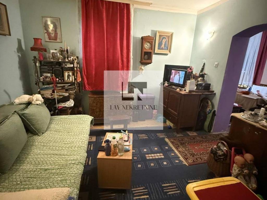 Jednosoban stan u dobrom stanju, prizemlje, Banovo Brdo, Beograd