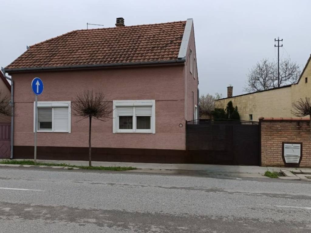Stan odlično stanje, Ruma