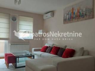 Trosobni stan Braće Todorović, Savski Venac Centar, Beograd