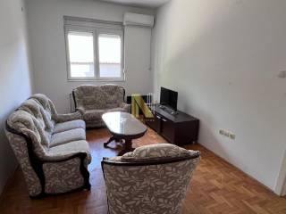 Trosobni stan novo, prizemlje, Stari Grad, Novi Sad