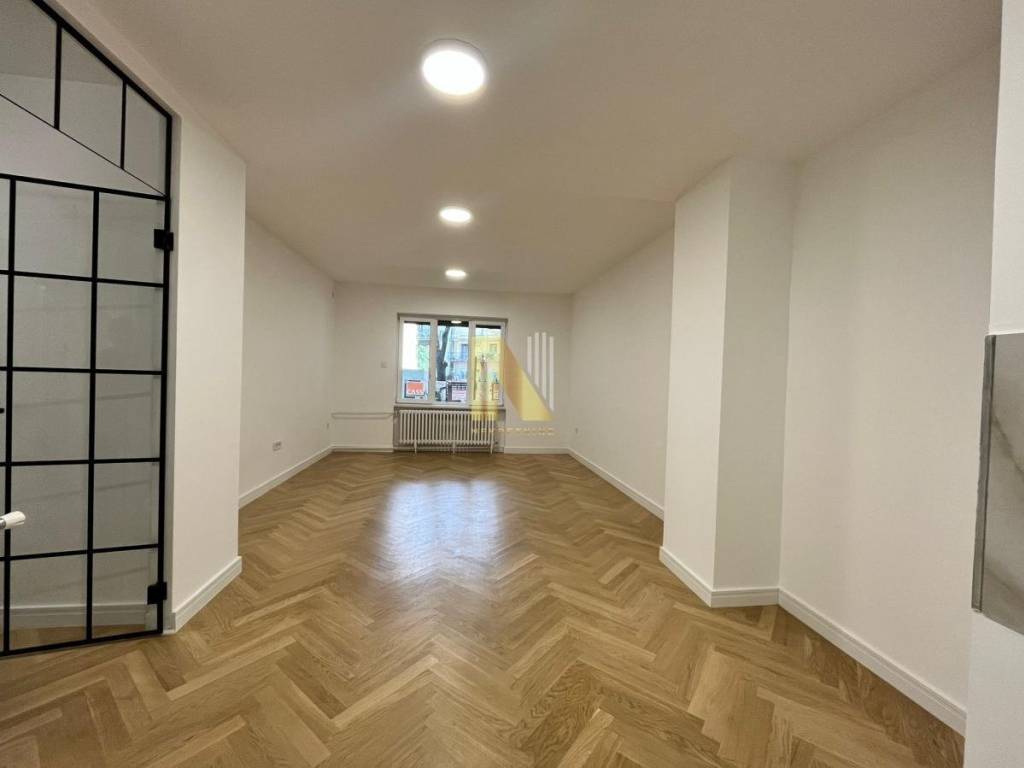 Trosobni stan 75 m², Novi Sad