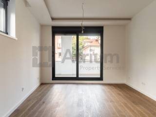 Trosobni stan drugi sprat, Beograd