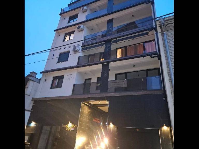 Trosobni stan Šumatovačka 155 Beograd, Crveni Krst - Južni bulevar, Beograd