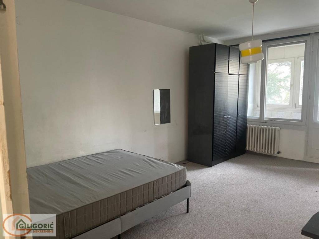 Trosobni stan Nehruova, Blok 45 - 44, Beograd