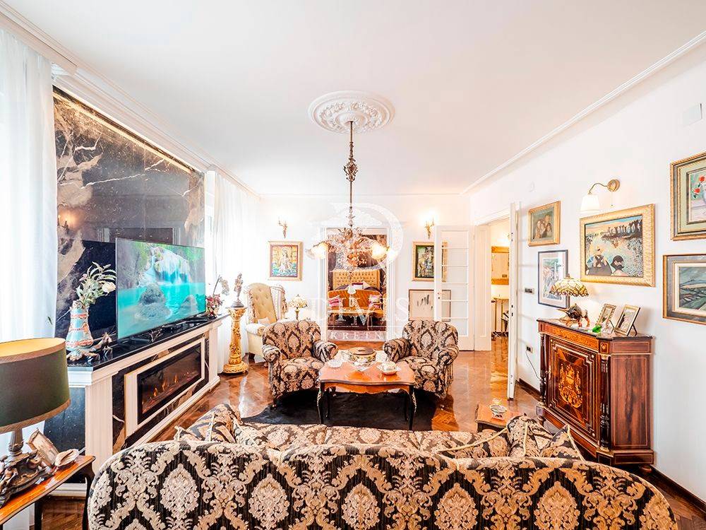 Trosobni stan Stanoja Glavaša, Palilula Centar - Tašmajdan - Pravni fakultet, Beograd
