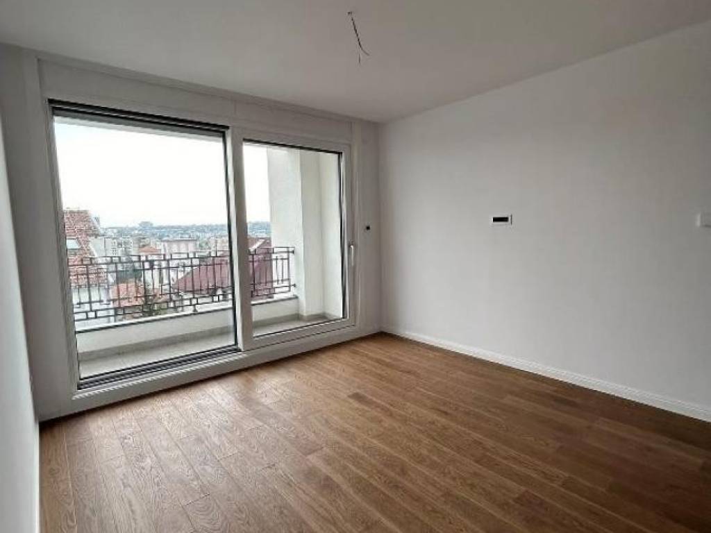 Trosobni stan Nikolaja Hartviga, Hram Svetog Save - Neimar - Čubura, Beograd
