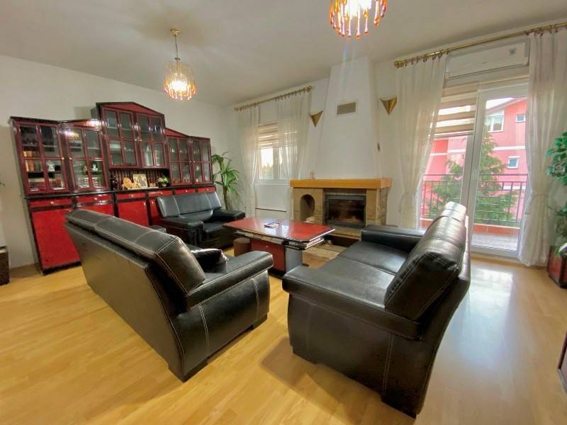 Trosobni stan Liksuri, Jajinci, Beograd