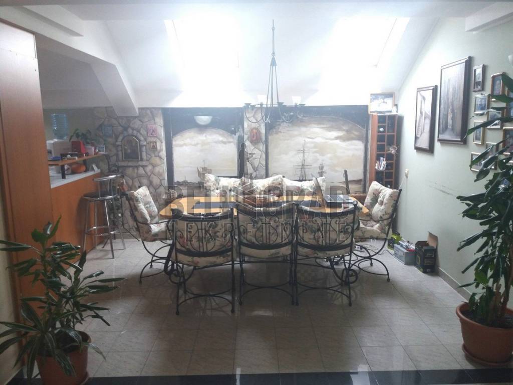 Stan 22.oktobra, Donji Grad, Beograd
