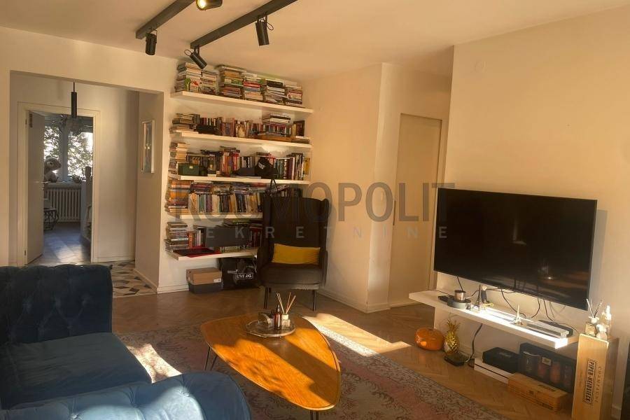 Četvorosobni stan Ilije Garašanina, Palilula Centar - Tašmajdan - Pravni fakultet, Beograd